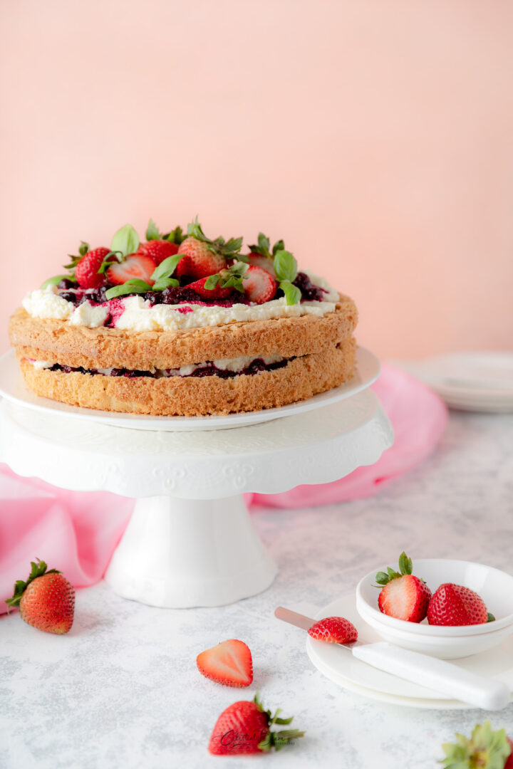 Gluten Free Genoise with Strawberry Coulis and Mascarpone Cream ...