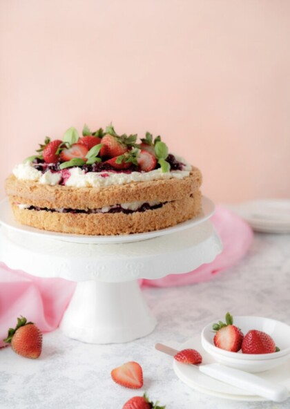 Gluten Free Genoise with Strawberry Coulis and Mascarpone Cream ...